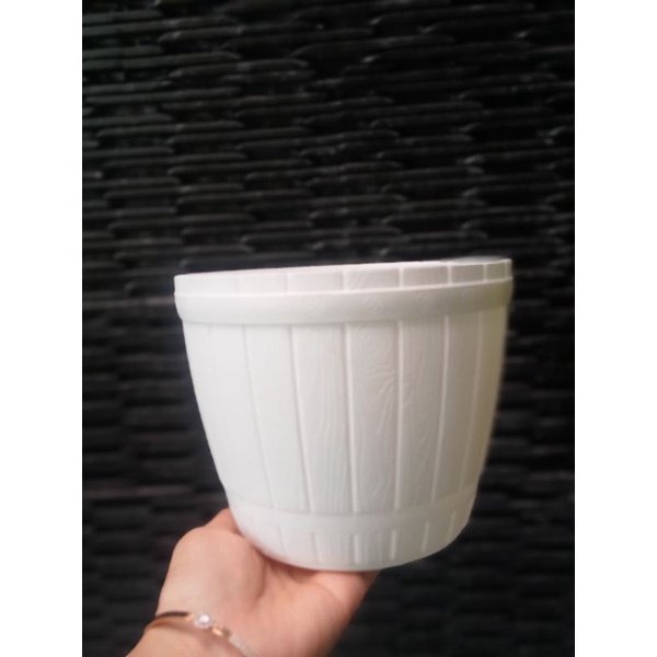 Jual Pot Gentong Kayu 18 - Pot Bunga Lovenia Motif Kayu | Shopee Indonesia