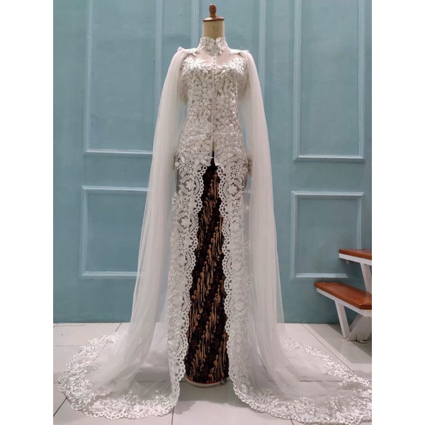 Jual gaun pengantin ekor panjang/gaun pengantin kancing depan/gaun ...