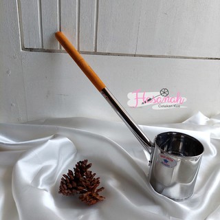 Jual Gayung Air Stainless Panjang Gagang Kayu / Gayung Tradisional ...