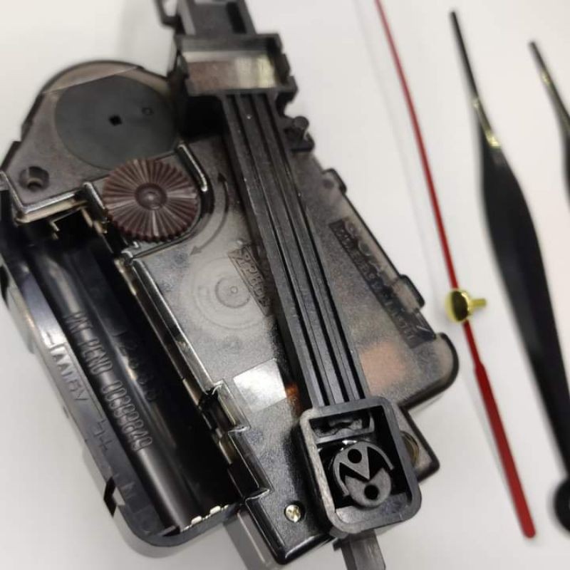 Jual Mesin Jam Dinding Dengan pendulum / Bandul type 12888 Original ...