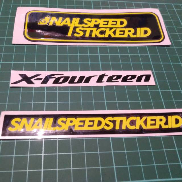 Jual Sticker helmet universal logo shoei X FOURTEEN 9,5cm | Shopee ...