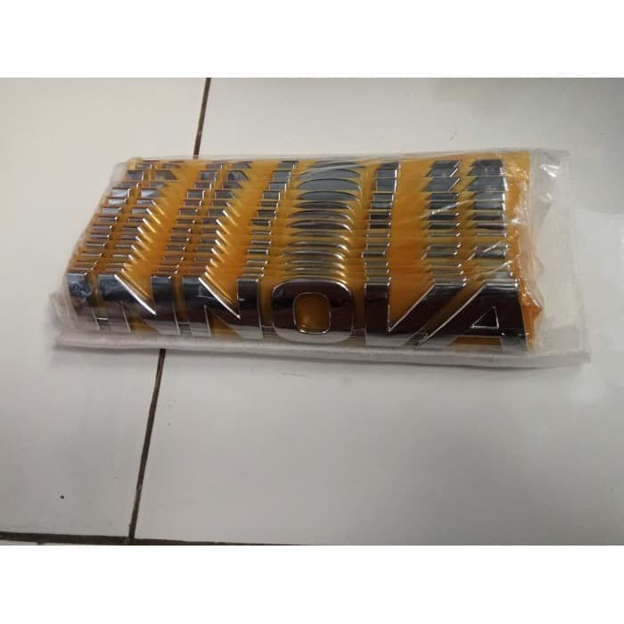 Jual Logo / emblem innova reborn original | Shopee Indonesia