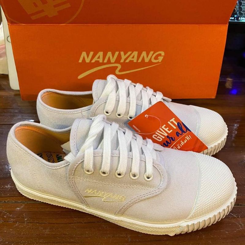 Jual Sepatu Takraw Nanyang 100% Original ( COD) | Shopee Indonesia