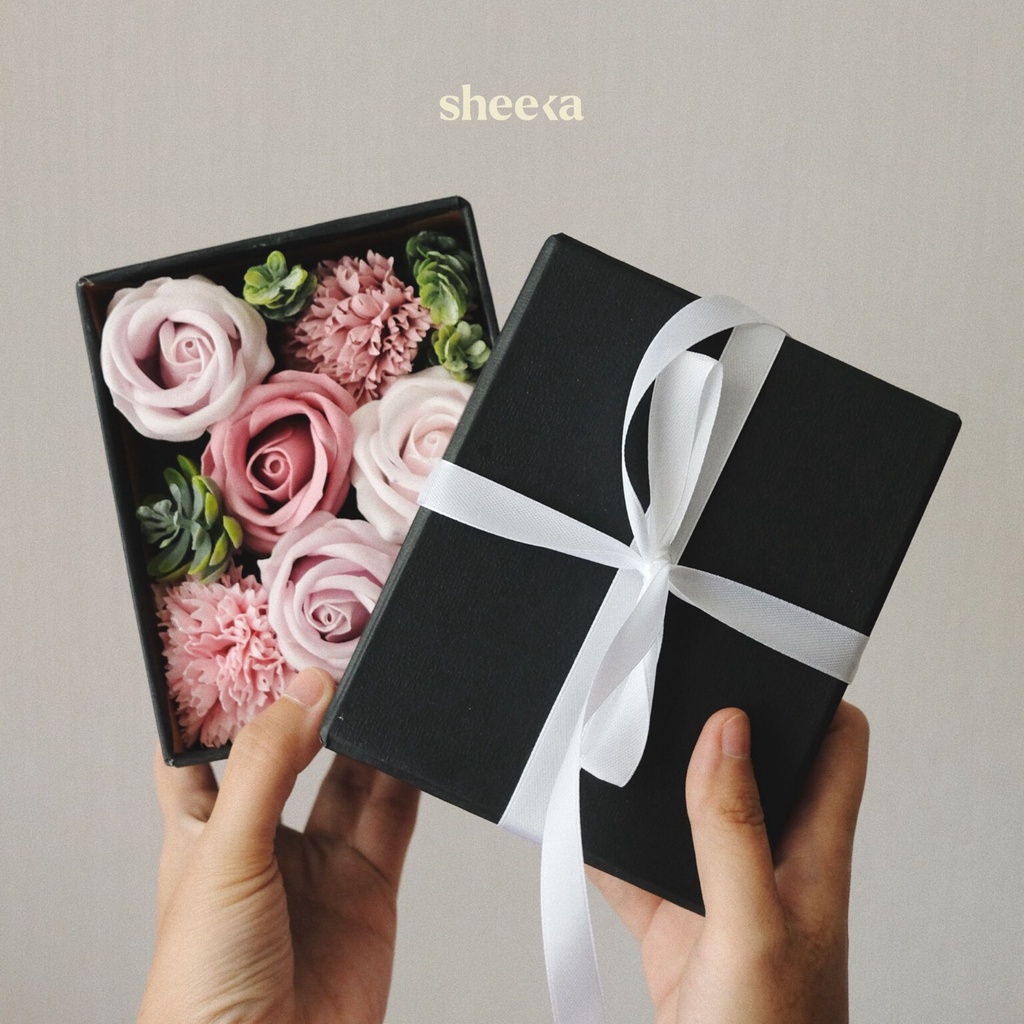 Jual Cherie Box Gift Box Bouquet Mawar Kado Ulang Tahun Cewek Cowok ...
