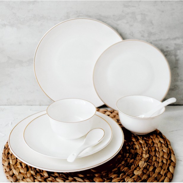 Jual GRAND ROYAL PLATESET 8 pcs for 2 person !!! Set Piring piring ...