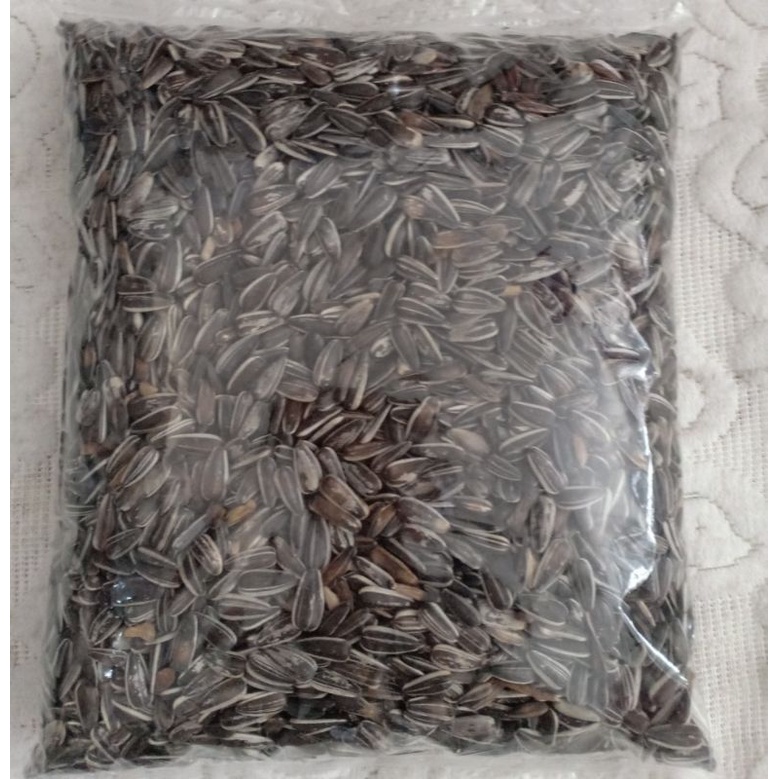 Jual Kuaci Kwaci Burung, Hamster, Parkit, Landak Mini, dll Repack 1 kg ...