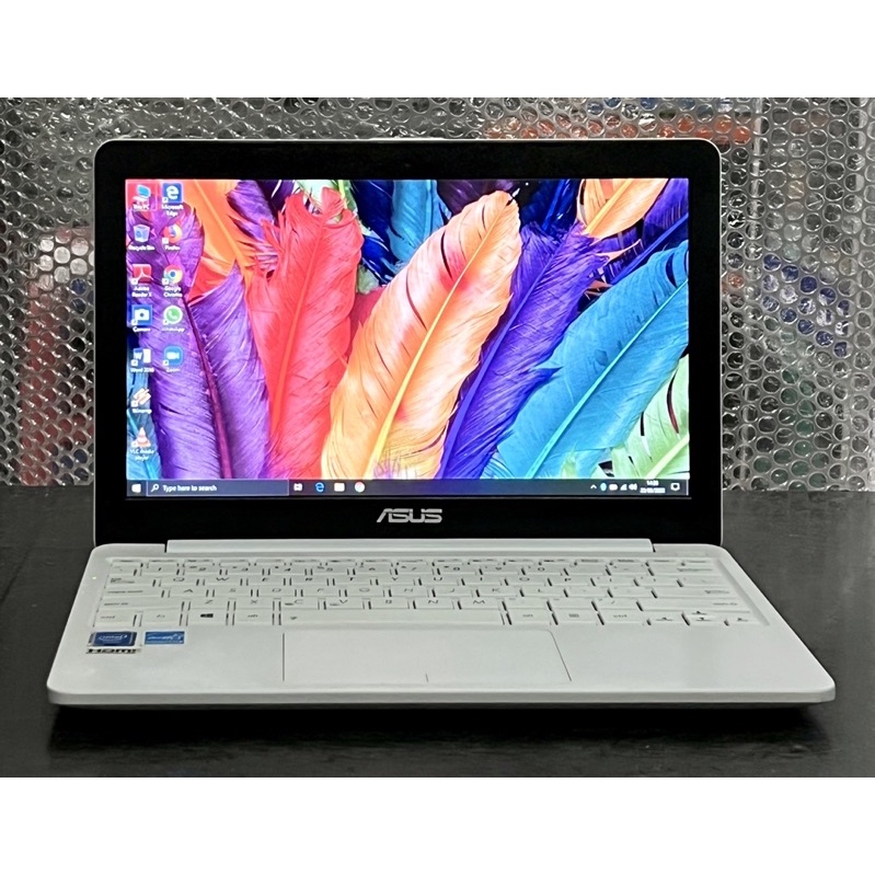 Jual Laptop Asus VivoBook E203MAH White SSD Layar 12inch Second ...