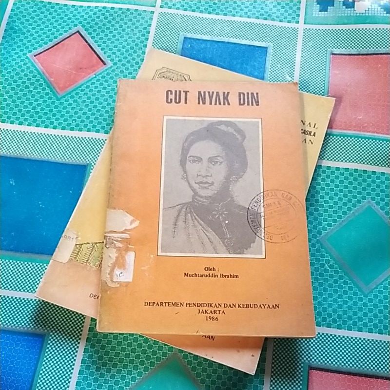 Jual Buku Ori CUT NYAK DIN - Muchtaruddin Ibrahim | Shopee Indonesia