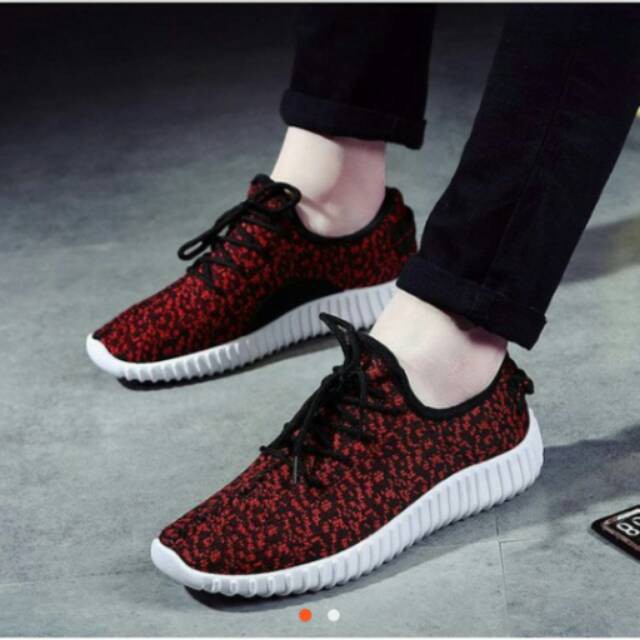 Jual Adidas rep yezzy merah | Shopee Indonesia