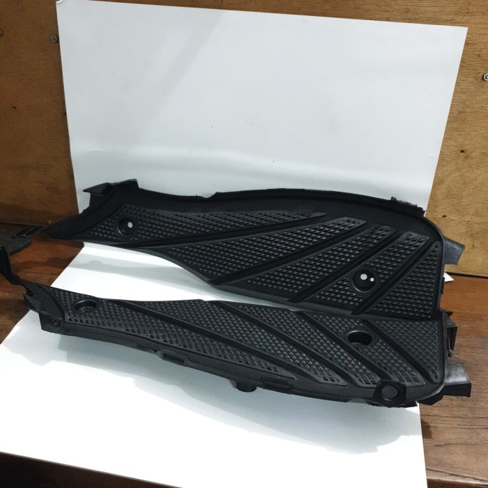 Jual STEP FLOOR BORDES PIJAKAN KAKI ATAS SKYWAVE 125 KANAN KIRI (1 SET) | Shopee Indonesia