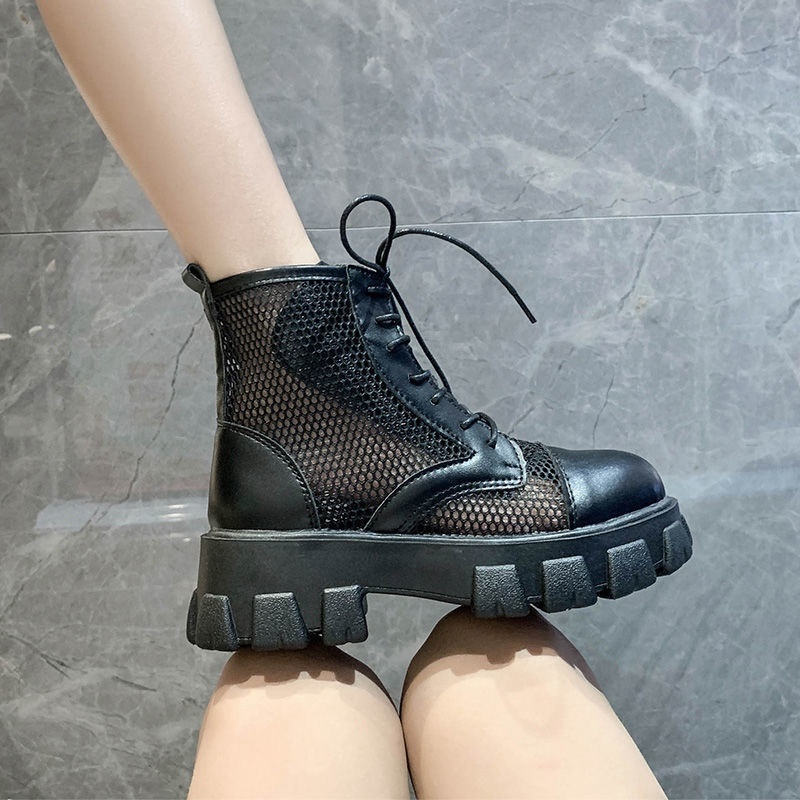 Jual Sepatu Boots Wanita Sepatu Gaya Korea Model Jaring Bolong-Bolong ...