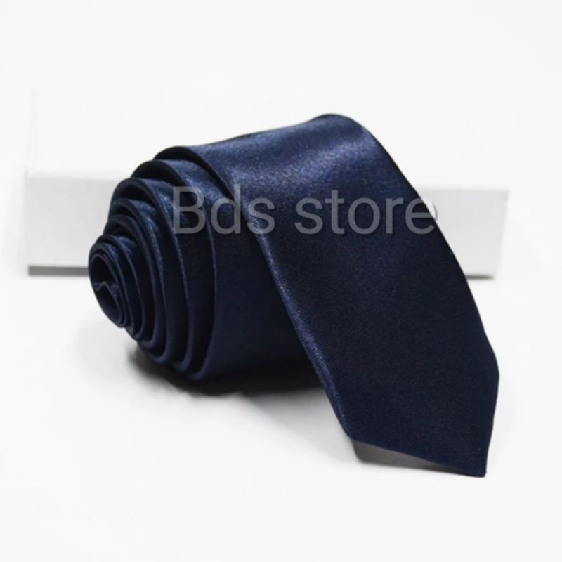 Jual Dasi Pria Polos Satin Warna Biru Dongker Ukuran 3inchi & 2inchi ...