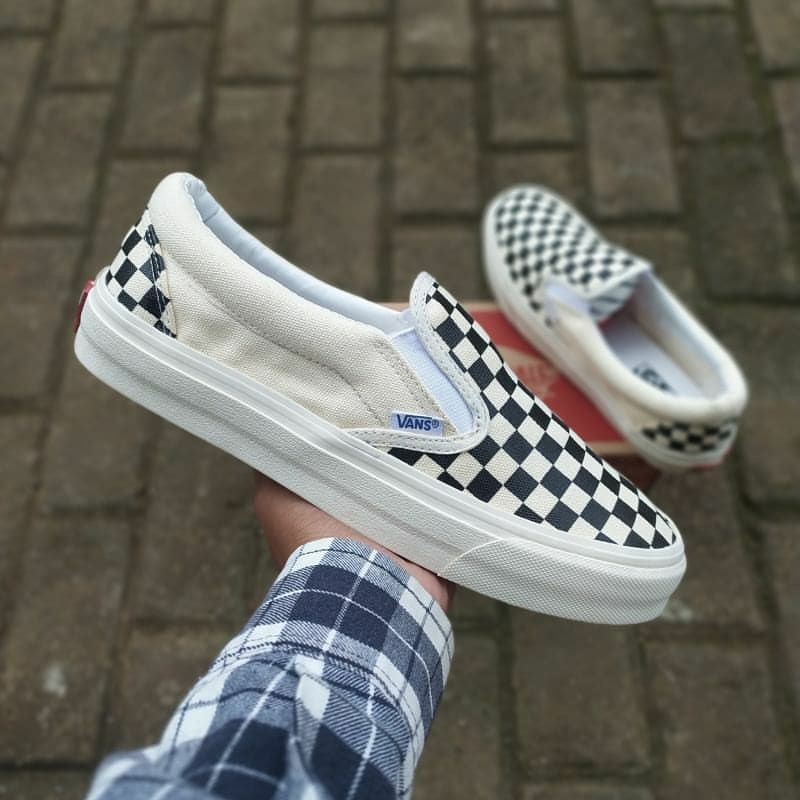 Jual (KWALITAS IMPORT) Sepatu Sneakers Pria Slip On Vans Catur Checker ...