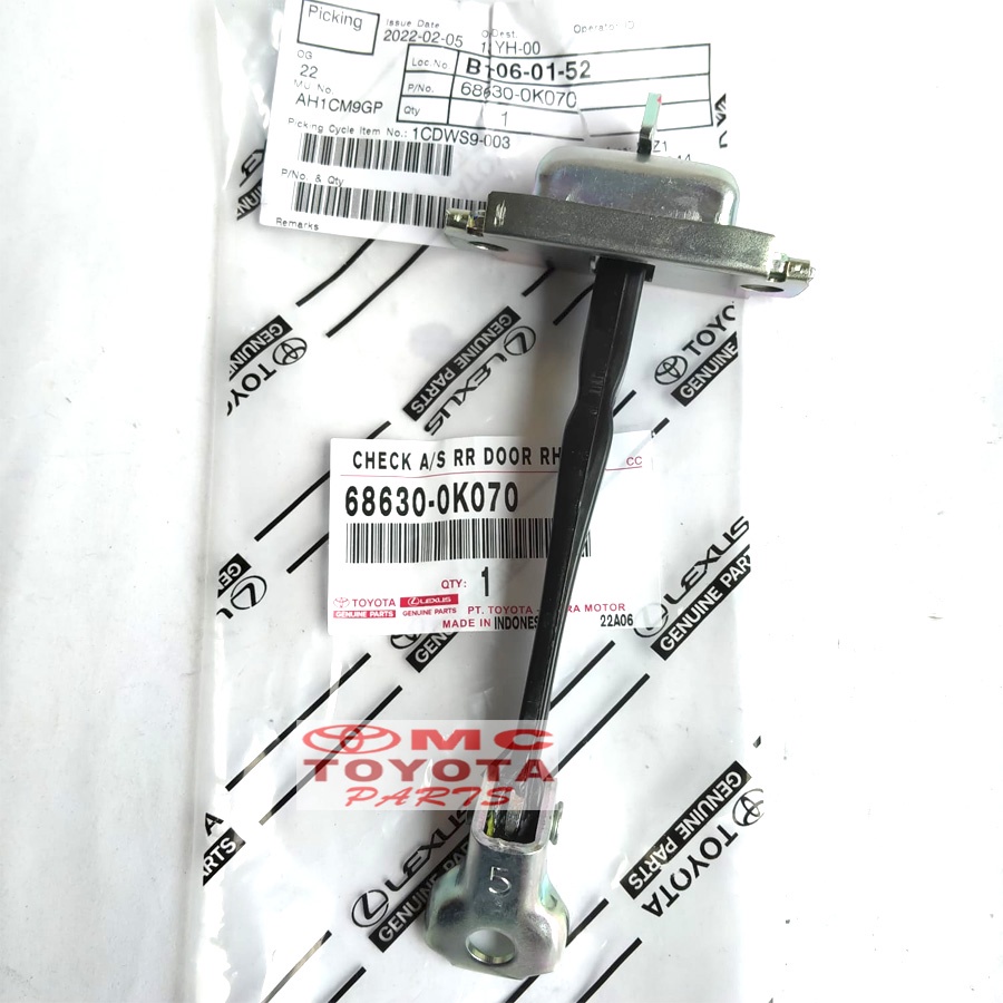 Jual Stopper Check Door Pintu Belakang Innova Reborn Fortuner VRZ 68630 ...