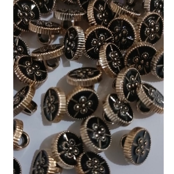 Jual kancing baju motif bunga lili isi 100 pcs | Shopee Indonesia