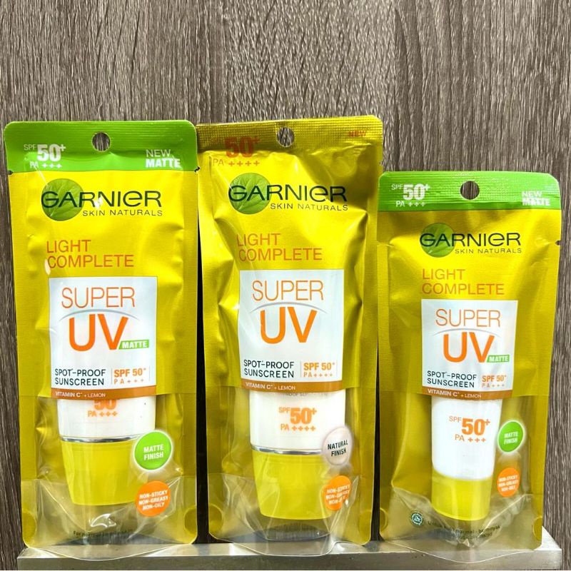 Jual GARNIER BRIGHT LIGHT COMPLETE SUPER UV SPOT PROOF SUNSCREEN SPF 50 ...