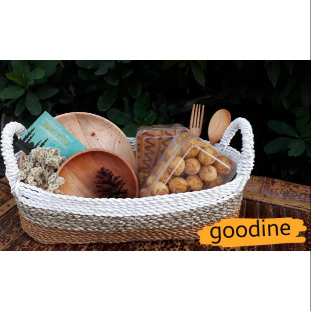 Jual Paket lengkap hampers/parsel alat makan kayu dan kue kering ...