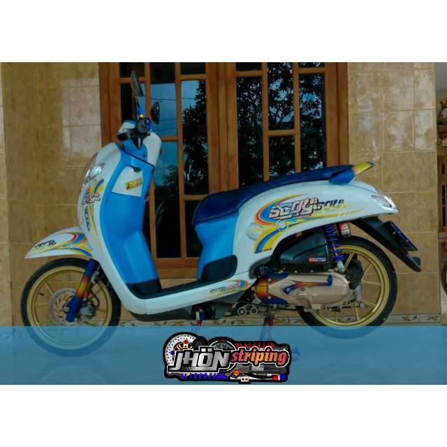 Jual Striping transparan hologram Scoopy fi/new rainbow sickle | Shopee ...