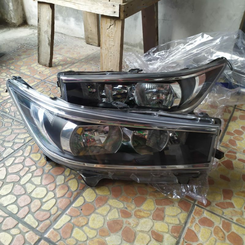 Jual Lampu depan Kijang Innova Reborn type G | Shopee Indonesia