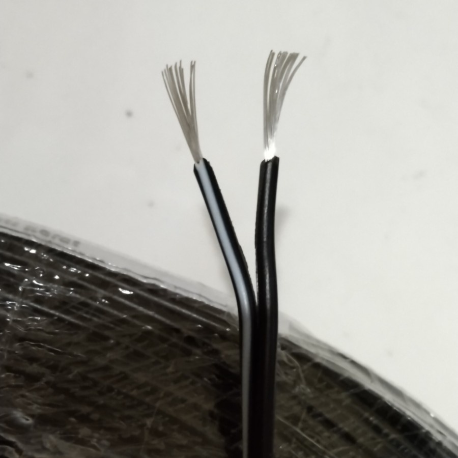 Jual Kabel 2x17 AWG 22 warna hitam putih serabut putih harga per meter ...