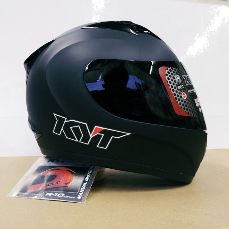 Jual Helm Full face kyt R-10 Solid Black doft (Paket Ganteng Gratis ...