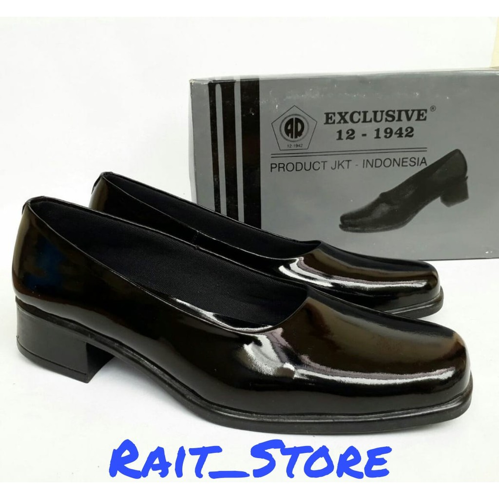 Jual Sepatu Pantopel Polwan/ Secwan 3 cm kulit gloss Exclusive Original ...