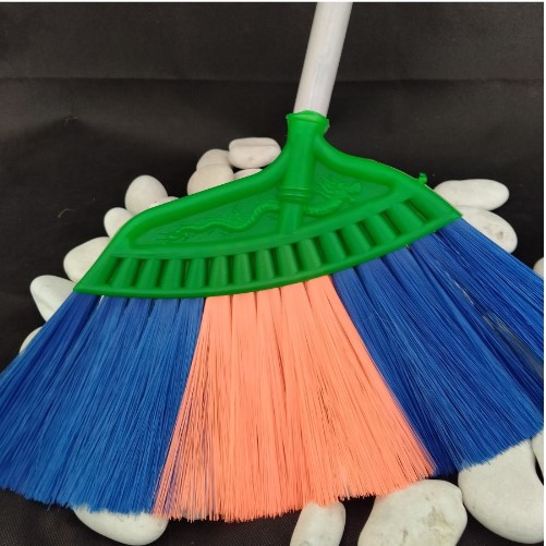 Jual sapu plastik awet buat di rumah jajan awet buat rumah bersih ...