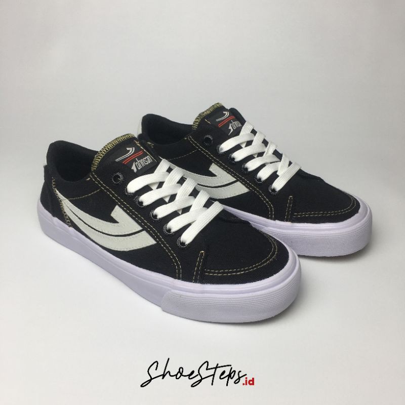 Jual SEPATU JOHNSON ORION LOW (BLACK WHITE) | Shopee Indonesia