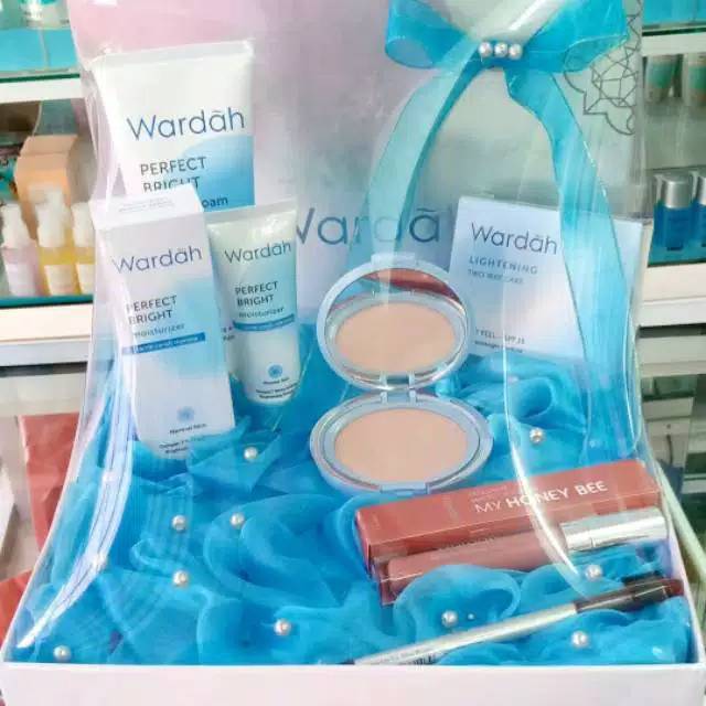 Jual [PROMO] PAKET WARDAH A (FREE BOX) | Shopee Indonesia