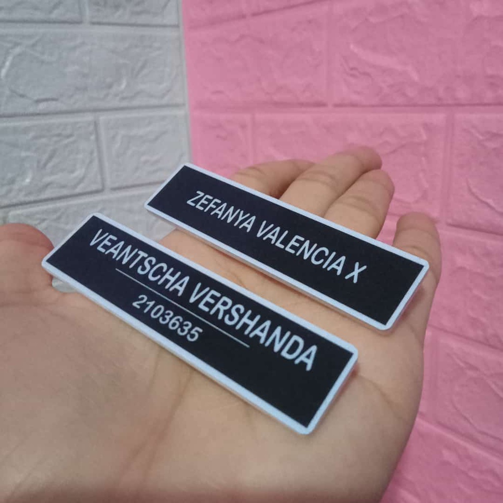 Jual Nametag Akrilik PVC Nama Dada Tanpa Resin | Shopee Indonesia