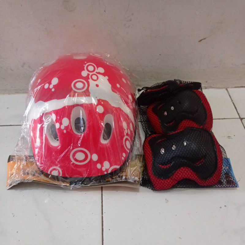 Jual Helm Sepatu Roda / Helmet Inline Skate fullset | Shopee Indonesia