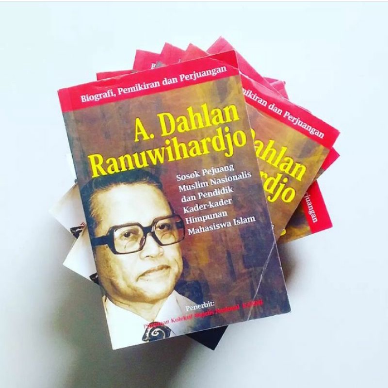 Jual BIOGRAFI, PEMIKIRAN DAN PERJUANGAN A.DAHLAN RANUWIHARDJO Sosok ...