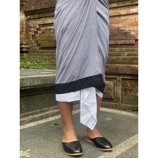 Jual NEW! SAPUT POLENG MINI TEPI HITAM KATUN BUSANA ADAT BALI | Shopee ...