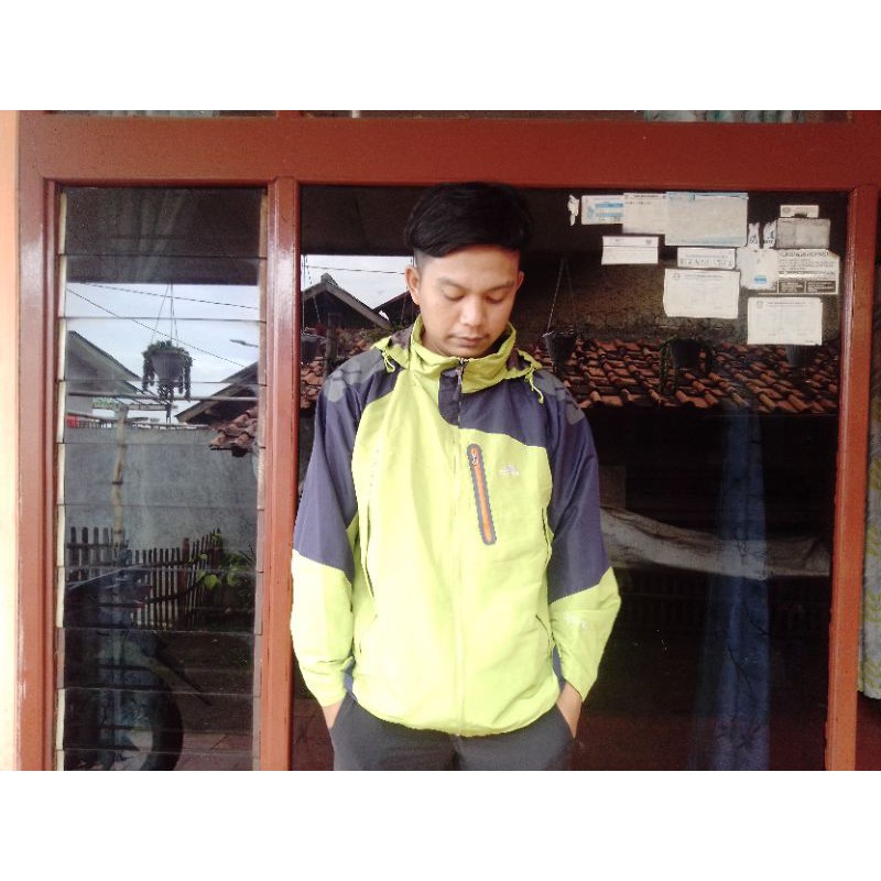 Jual JAKET PRIA SECOND OUTDOOR | Shopee Indonesia