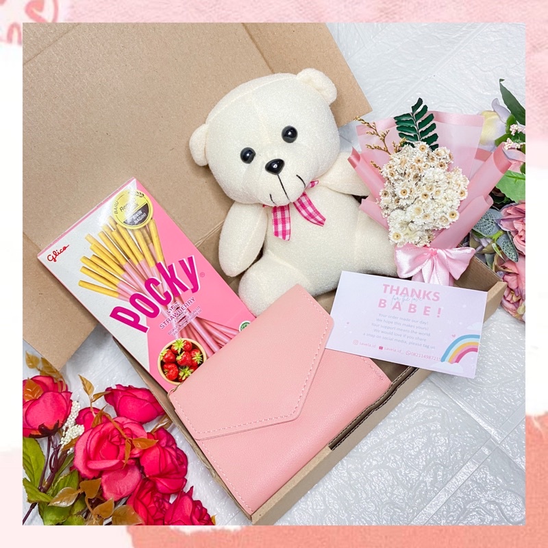 Jual Gift Box / Hampers Ulang Tahun Wisuda Pocky Boneka Beruang dan ...