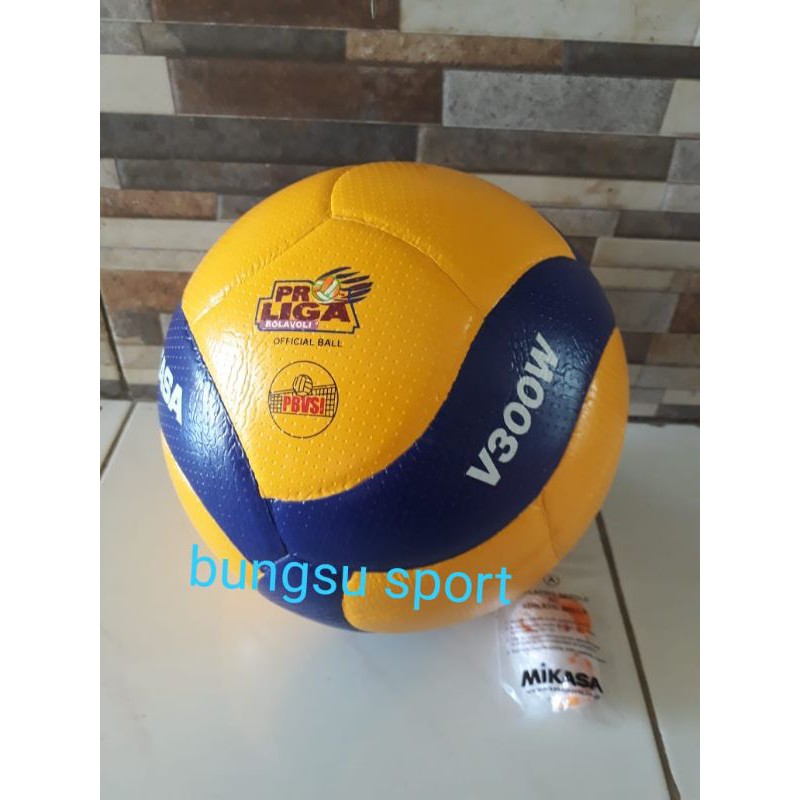 Jual BOLA VOLY V300W SOFT TOUCH KUALITAS G O BUAT TOURNAMENT INDOOR ...