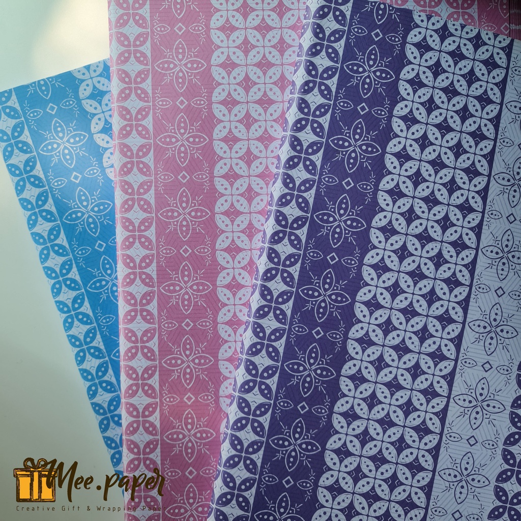 Jual Kertas Kado Sansan Wawa Motif Batik Kawung Triple Color, Bungkus ...