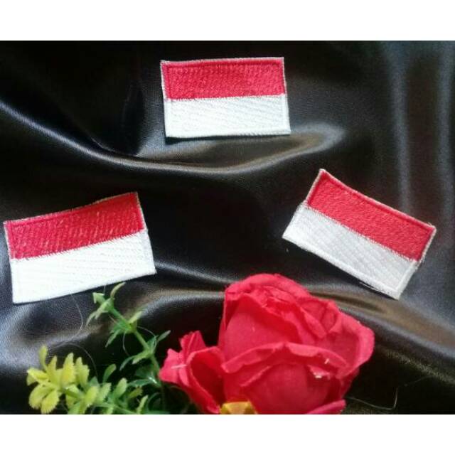 Jual bed/badge bendera merah putih atribut sekolah | Shopee Indonesia