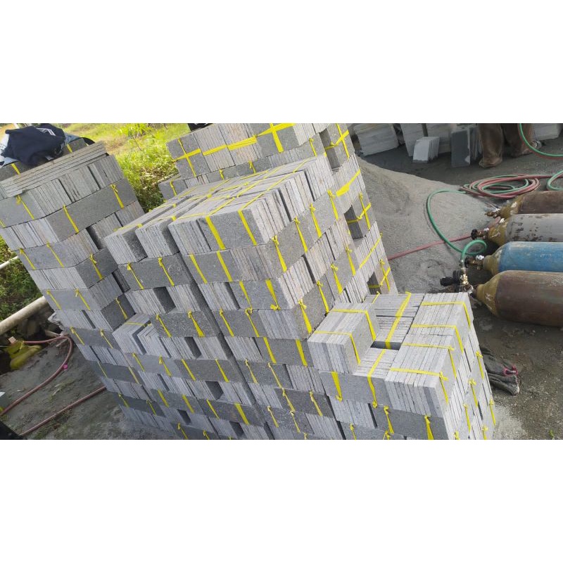 Jual Batu alam andesit bintik bakar area Soloraya harga per meter ...