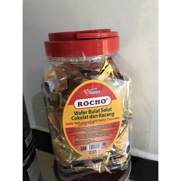 Jual rocho wafer bola cokelat berbalut kacang | Shopee Indonesia