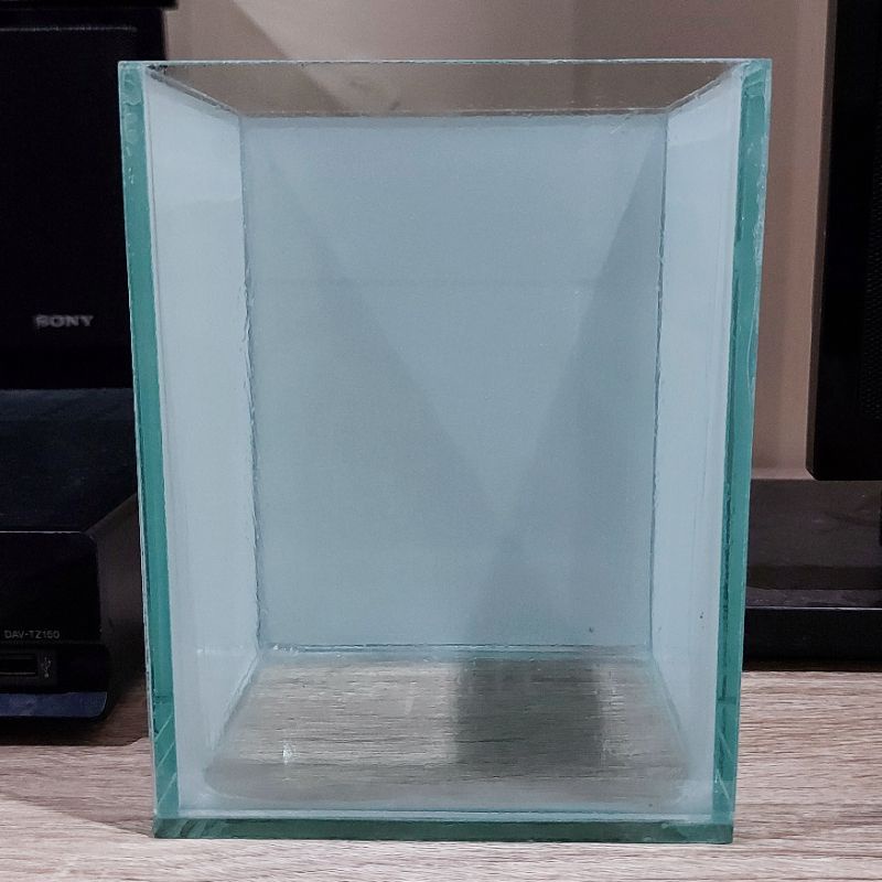 Jual Soliter akuarium P12*L10*T15cm ikan cupang/chana pakai background ...