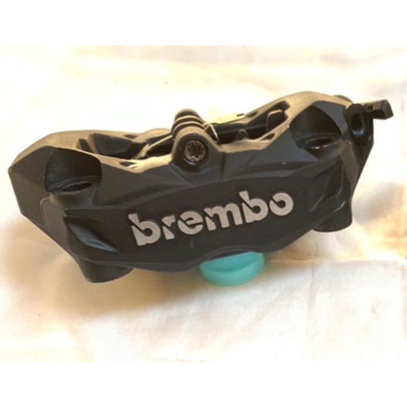 Jual kaliper Brembo M4 32 monoblok 4 Piston, pitch 100mm ( kanan ) 100% original | Shopee Indonesia