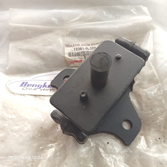 Jual Karet Engine mounting Innova diesel Reborn 2015 keatas depan ...