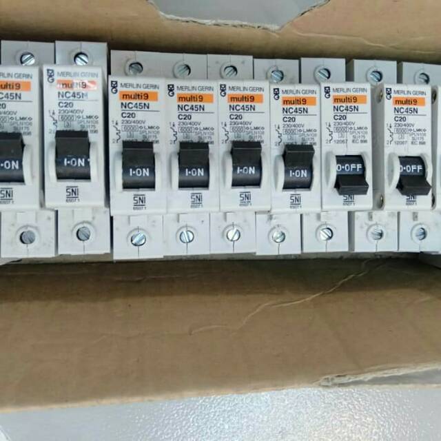 Jual MCB NC45N/NC45a 1 PAS 20A Merlin Gerin | Shopee Indonesia