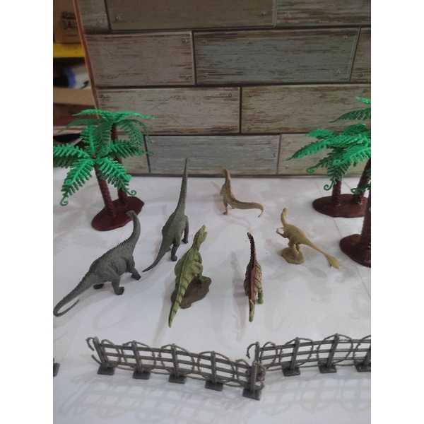 Jual figure animal dinosaurus set spinosaurus dan lain lain made by ...