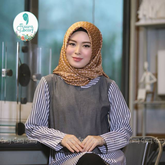 Jual KERUDUNG SEGI 4 Segi 4 PRINTING PREMIUM ORIGINAL BY FISURA SCARF ...