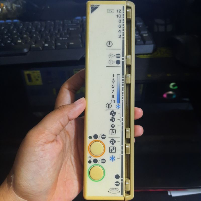 Jual REMOTE REMOT AC DAI KIN MANUAL 7D25H 2C ORIGINAL ASLI | Shopee ...