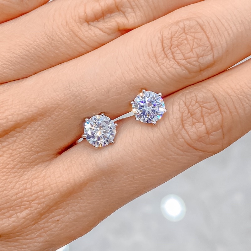 Jual solitaire 1 CT stud anting anting diamond lab | Shopee Indonesia