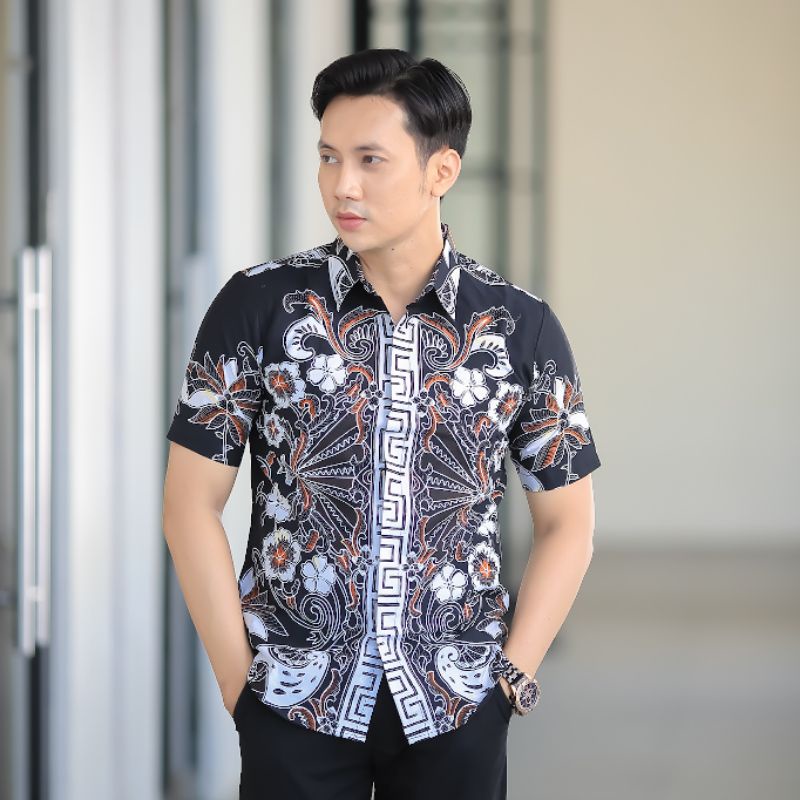 Jual BATIK BOLO DEWO Motif Janoko Hem Atasan Kemeja Baju Batik Pria ...