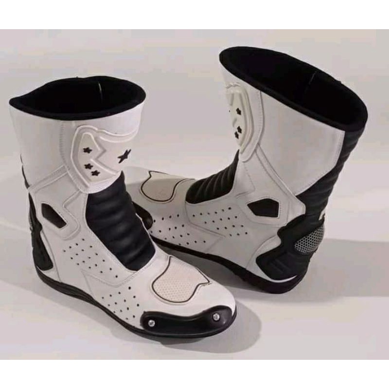 Jual SEPATU ROAD RACE CORNER RACE BALAP PUTIH NR2 V2 ORIGINAL | Shopee ...